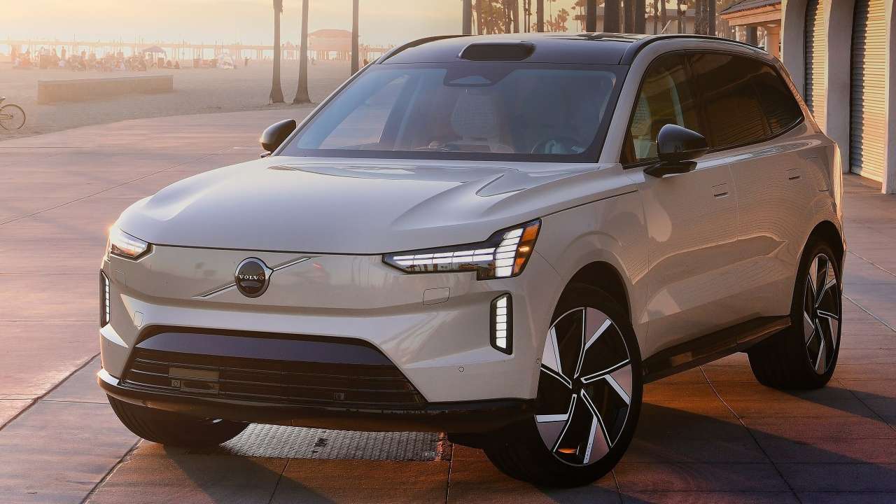 Svolávací akce Volvo EX90 (2025) karoserie, zranění